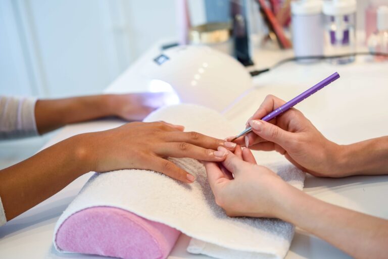 NAIL CLUB LA | Best Luxury Nail Salon Los Angeles | Manicure Pedicure